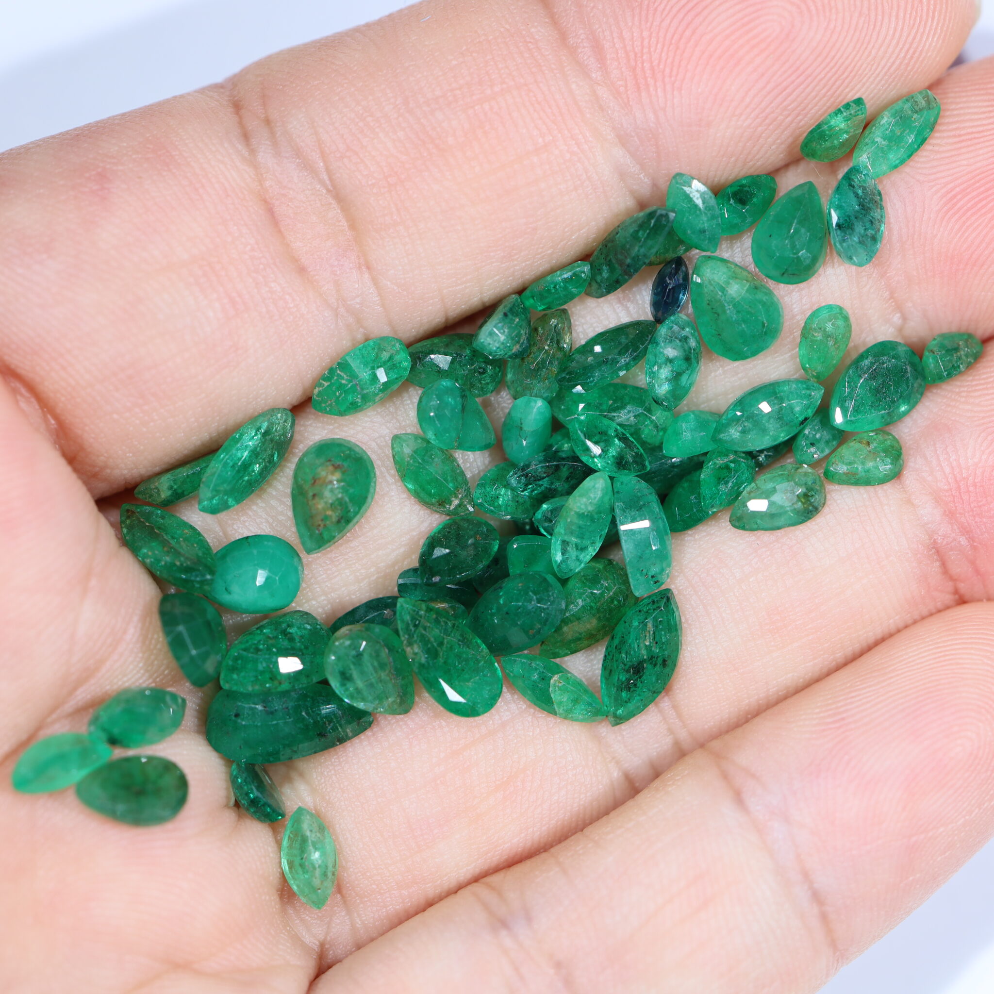 Matrix Emerald Rough In Black Shale Rock Point - Large For Sale ...